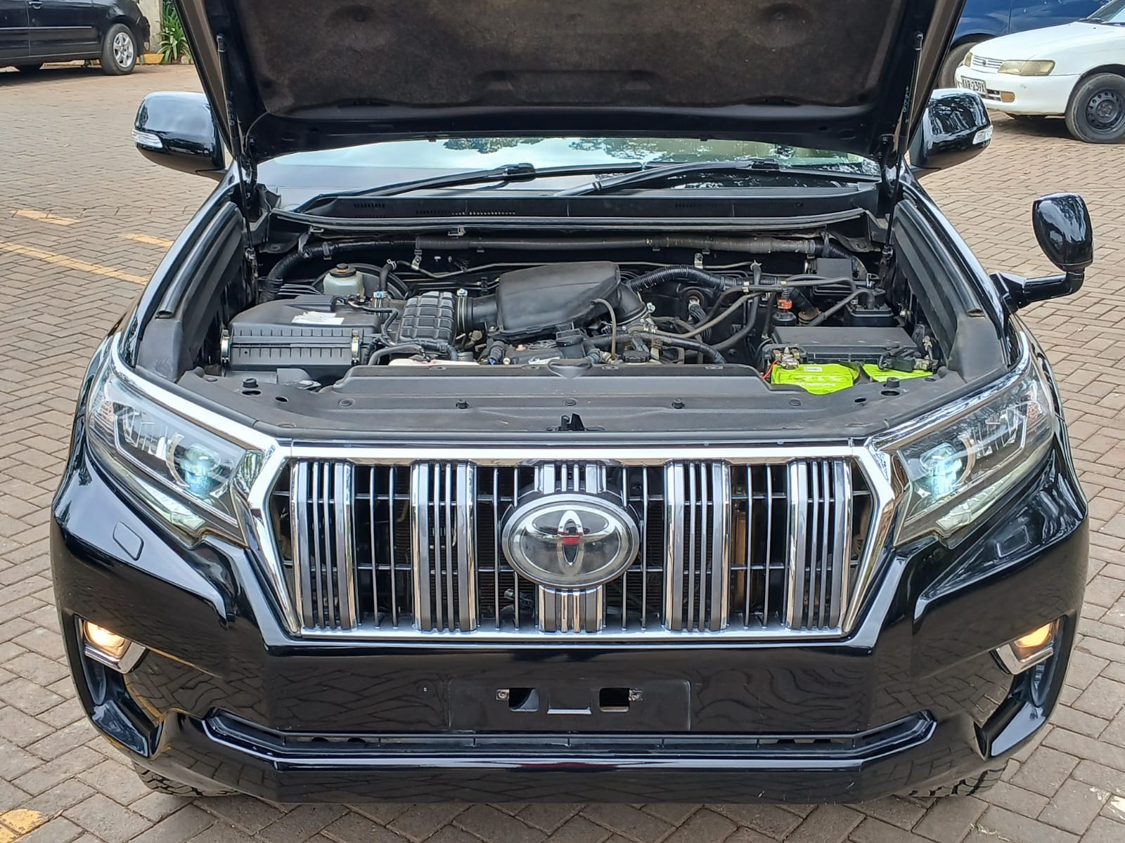 Land cruiser prado — Cheki Motors